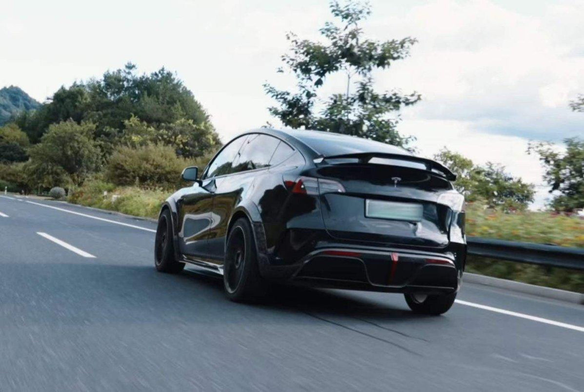 "STARSHIP" Full Body Kit For Tesla Model Y / Performance | EV Bandit